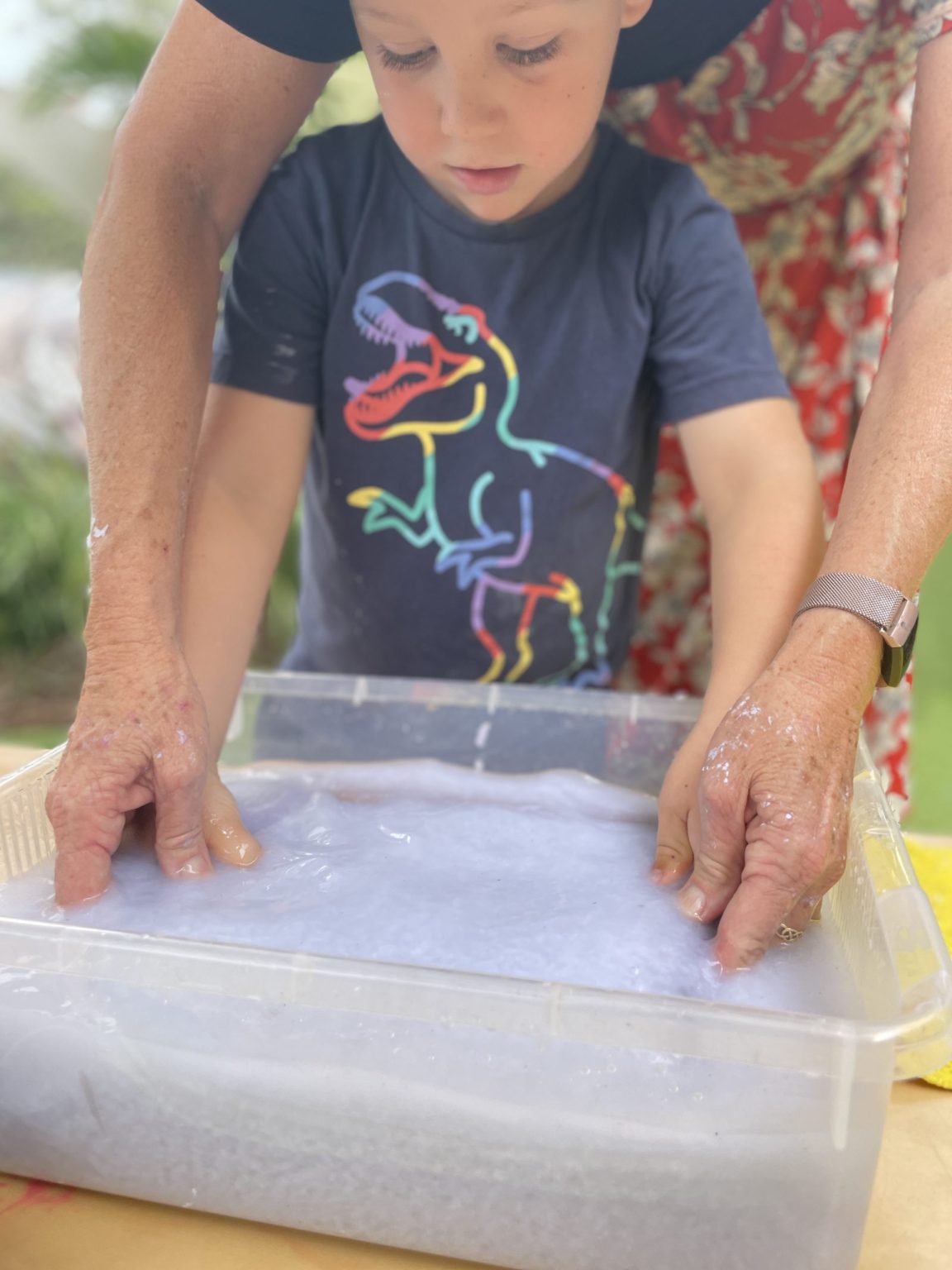 Making handmade paper from recycled materials - Kool Beanz